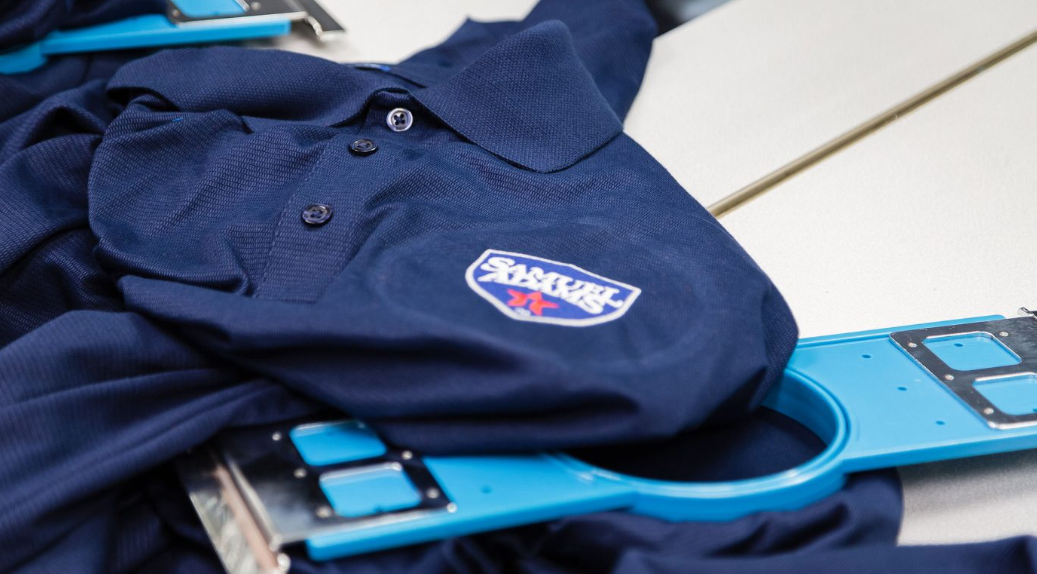 How to Stand Out in a Crowd with Promotional Apparel